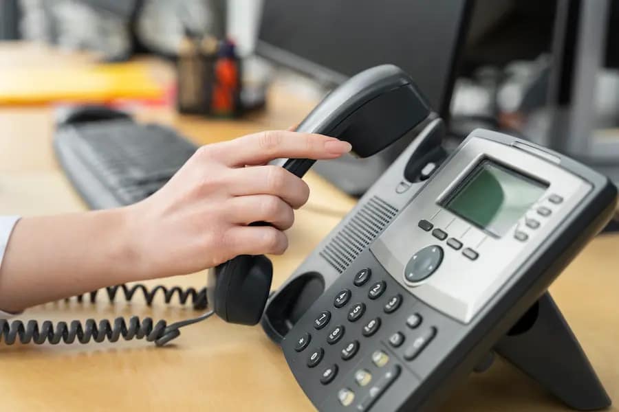 The benefits of a hosted telephone system for businesses